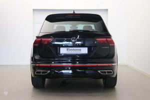 Black Volkswagen Tiguan 2022 in Vilnius, with an engine capacity of 1.40 L and mileage of 168 thousand km for 21390 €, photo 7 on AUTOMOTO.COM.LV