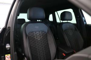 Black Volkswagen Tiguan 2022 in Vilnius, with an engine capacity of 1.40 L and mileage of 168 thousand km for 21390 €, photo 13 on AUTOMOTO.COM.LV