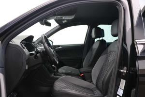 Black Volkswagen Tiguan 2022 in Vilnius, with an engine capacity of 1.40 L and mileage of 168 thousand km for 21390 €, photo 16 on AUTOMOTO.COM.LV