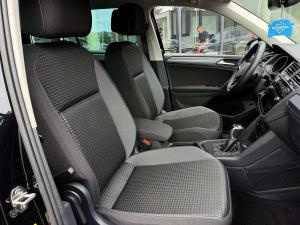 Black Volkswagen Tiguan 2022 in Kaunas, with an engine capacity of 1.50 L and mileage of 210 thousand km for 18500 €, photo 13 on AUTOMOTO.COM.LV