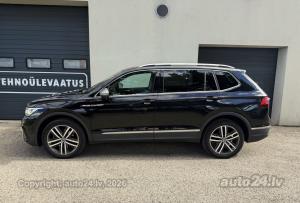 Melns Volkswagen Tiguan 2022 Pērnava, ar dzinēja tilpumu 2.00 L un nobraukumu 91 tūkst. km par 32990 €, foto 3 vietnē AUTOMOTO.COM.LV