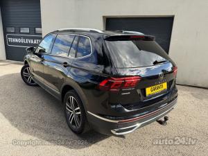 Melns Volkswagen Tiguan 2022 Pērnava, ar dzinēja tilpumu 2.00 L un nobraukumu 91 tūkst. km par 32990 €, foto 4 vietnē AUTOMOTO.COM.LV