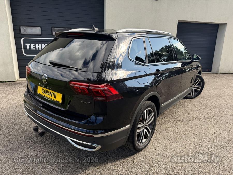 Melns Volkswagen Tiguan 2022 Pērnava, ar dzinēja tilpumu 2.00 L un nobraukumu 91 tūkst. km par 32990 €, foto 6 vietnē AUTOMOTO.COM.LV