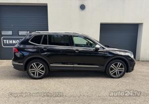 Melns Volkswagen Tiguan 2022 Pērnava, ar dzinēja tilpumu 2.00 L un nobraukumu 91 tūkst. km par 32990 €, foto 7 vietnē AUTOMOTO.COM.LV