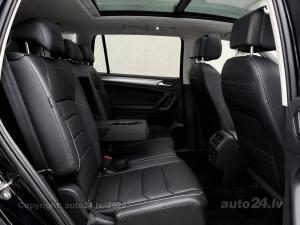 Melns Volkswagen Tiguan 2022 Pērnava, ar dzinēja tilpumu 2.00 L un nobraukumu 91 tūkst. km par 32990 €, foto 15 vietnē AUTOMOTO.COM.LV