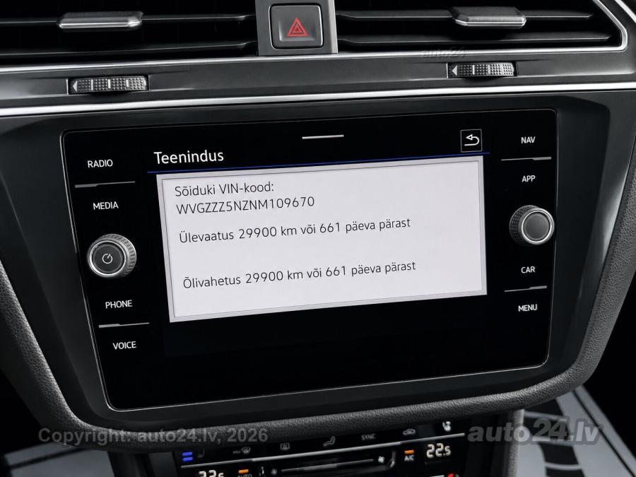 Melns Volkswagen Tiguan 2022 Pērnava, ar dzinēja tilpumu 2.00 L un nobraukumu 91 tūkst. km par 32990 €, foto 20 vietnē AUTOMOTO.COM.LV