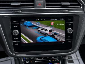 Melns Volkswagen Tiguan 2022 Pērnava, ar dzinēja tilpumu 2.00 L un nobraukumu 91 tūkst. km par 32990 €, foto 21 vietnē AUTOMOTO.COM.LV