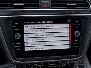 Melns Volkswagen Tiguan 2022 Pērnava, ar dzinēja tilpumu 2.00 L un nobraukumu 91 tūkst. km par 32990 €, foto 22 vietnē AUTOMOTO.COM.LV