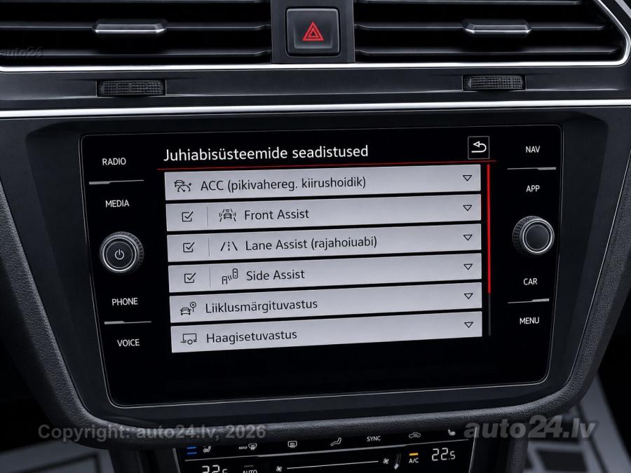 Melns Volkswagen Tiguan 2022 Pērnava, ar dzinēja tilpumu 2.00 L un nobraukumu 91 tūkst. km par 32990 €, foto 22 vietnē AUTOMOTO.COM.LV