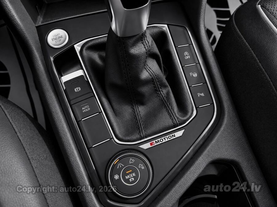 Melns Volkswagen Tiguan 2022 Pērnava, ar dzinēja tilpumu 2.00 L un nobraukumu 91 tūkst. km par 32990 €, foto 25 vietnē AUTOMOTO.COM.LV