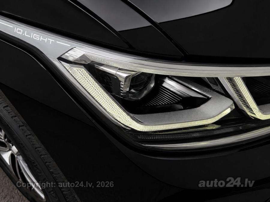 Melns Volkswagen Tiguan 2022 Pērnava, ar dzinēja tilpumu 2.00 L un nobraukumu 91 tūkst. km par 32990 €, foto 30 vietnē AUTOMOTO.COM.LV