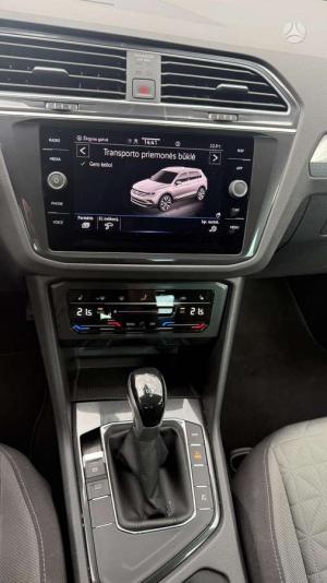 Black Volkswagen Tiguan 2022 in Vilnius, with an engine capacity of 1.40 L and mileage of 119 thousand km for 21990 €, photo 14 on AUTOMOTO.COM.LV