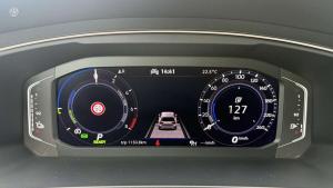 Black Volkswagen Tiguan 2022 in Vilnius, with an engine capacity of 1.40 L and mileage of 119 thousand km for 21990 €, photo 18 on AUTOMOTO.COM.LV