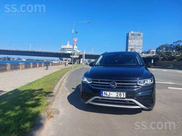 Melns Volkswagen Tiguan 2022 Rīga, ar dzinēja tilpumu 2.00 L un nobraukumu 23 tūkst. km par 29800 €, foto 3 vietnē AUTOMOTO.COM.LV