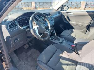 Melns Volkswagen Tiguan 2022 Rīga, ar dzinēja tilpumu 2.00 L un nobraukumu 23 tūkst. km par 29800 €, foto 8 vietnē AUTOMOTO.COM.LV