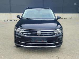 Black Volkswagen Tiguan 2022 in Siauliai, with an engine capacity of 1.40 L and mileage of 93 thousand km for 22500 €, photo  on AUTOMOTO.COM.LV