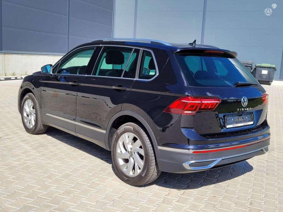 Melns Volkswagen Tiguan 2022 Šauļi, ar dzinēja tilpumu 1.40 L un nobraukumu 93 tūkst. km par 22500 €, foto 5 vietnē AUTOMOTO.COM.LV
