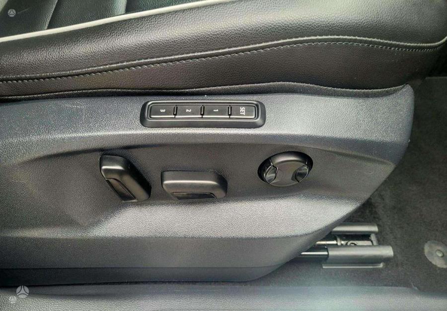 Melns Volkswagen Tiguan 2022 Šauļi, ar dzinēja tilpumu 1.40 L un nobraukumu 93 tūkst. km par 22500 €, foto 20 vietnē AUTOMOTO.COM.LV