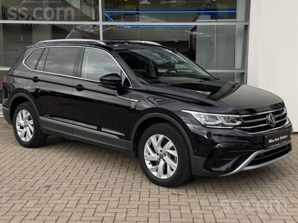 Volkswagen Tiguan 2022 Valmiera vietnÄ Melns Volkswagen Tiguan 2022 Valmiera, ar dzinÄja tilpumu 2.00 L un nobraukumu 23 tÅ«kst. km par 28900 ā¬, foto 1 vietnÄ AUTOMOTO.COM.LV