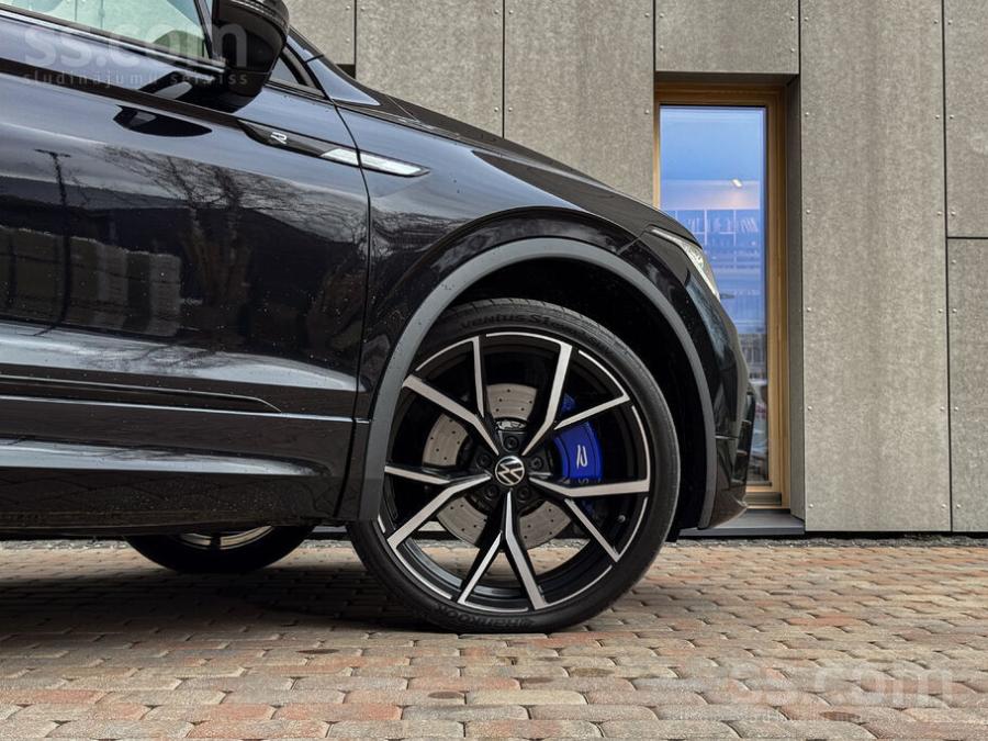 Melns Volkswagen Tiguan 2023 Rīga, ar dzinēja tilpumu 2.00 L un nobraukumu 44 tūkst. km par 36600 €, foto 5 vietnē AUTOMOTO.COM.LV