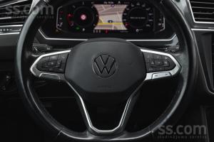 Black Volkswagen Tiguan 2023 in Ventspils, with an engine capacity of 2.00 L and mileage of 159 thousand km for 24750 €, photo 19 on AUTOMOTO.COM.LV