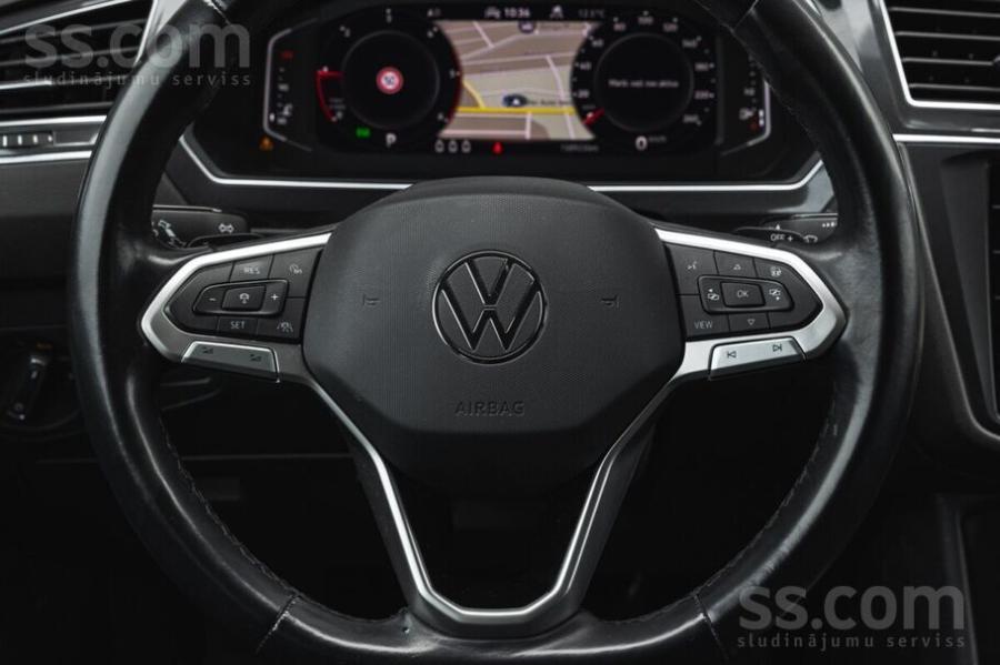 Black Volkswagen Tiguan 2023 in Ventspils, with an engine capacity of 2.00 L and mileage of 159 thousand km for 24750 €, photo 19 on AUTOMOTO.COM.LV