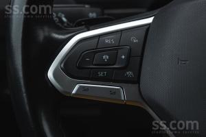 Black Volkswagen Tiguan 2023 in Ventspils, with an engine capacity of 2.00 L and mileage of 159 thousand km for 24750 €, photo 20 on AUTOMOTO.COM.LV