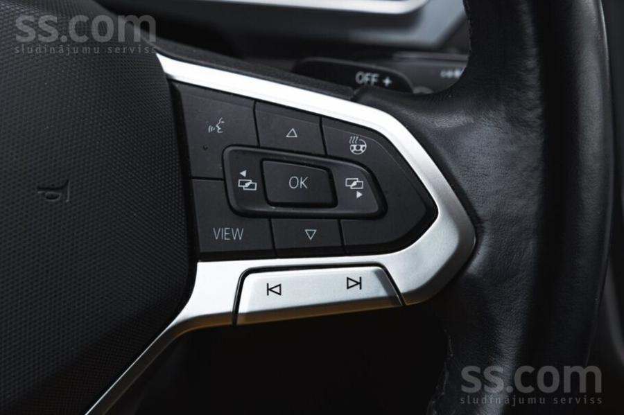 Black Volkswagen Tiguan 2023 in Ventspils, with an engine capacity of 2.00 L and mileage of 159 thousand km for 24750 €, photo 21 on AUTOMOTO.COM.LV