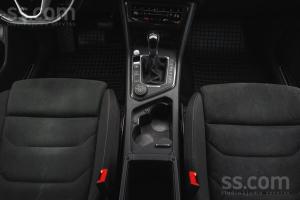 Black Volkswagen Tiguan 2023 in Ventspils, with an engine capacity of 2.00 L and mileage of 159 thousand km for 24750 €, photo 24 on AUTOMOTO.COM.LV