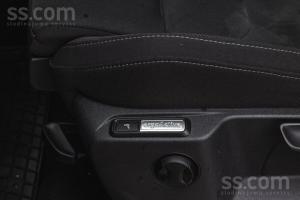 Black Volkswagen Tiguan 2023 in Ventspils, with an engine capacity of 2.00 L and mileage of 159 thousand km for 24750 €, photo 27 on AUTOMOTO.COM.LV