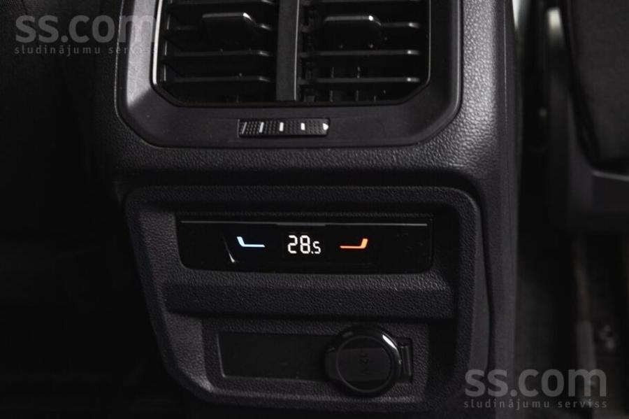 Black Volkswagen Tiguan 2023 in Ventspils, with an engine capacity of 2.00 L and mileage of 159 thousand km for 24750 €, photo 34 on AUTOMOTO.COM.LV