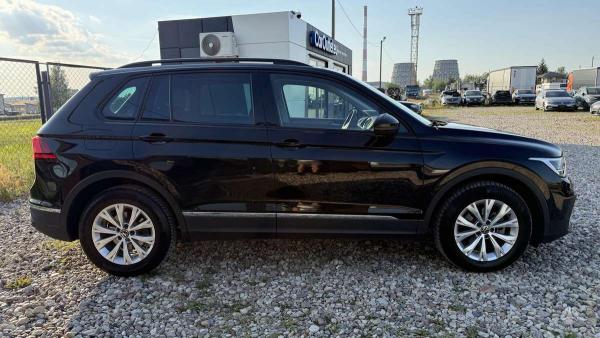 Melns Volkswagen Tiguan 2023 Viļņa, ar dzinēja tilpumu 1.50 L un nobraukumu 152 tūkst. km par 20449 €, foto 7 vietnē AUTOMOTO.COM.LV