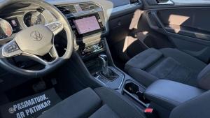Black Volkswagen Tiguan 2023 in Vilnius, with an engine capacity of 1.50 L and mileage of 152 thousand km for 20449 €, photo 12 on AUTOMOTO.COM.LV