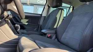 Black Volkswagen Tiguan 2023 in Vilnius, with an engine capacity of 1.50 L and mileage of 152 thousand km for 20449 €, photo 14 on AUTOMOTO.COM.LV