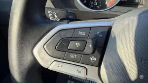 Black Volkswagen Tiguan 2023 in Vilnius, with an engine capacity of 1.50 L and mileage of 152 thousand km for 20449 €, photo 25 on AUTOMOTO.COM.LV