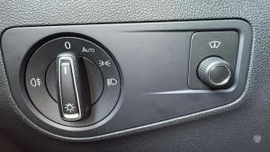 Black Volkswagen Tiguan 2023 in Vilnius, with an engine capacity of 1.50 L and mileage of 152 thousand km for 20449 €, photo 30 on AUTOMOTO.COM.LV