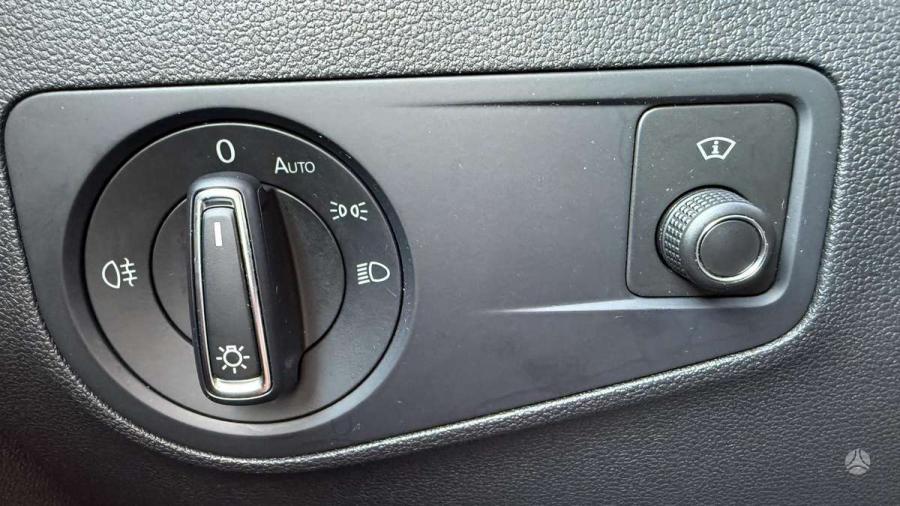 Black Volkswagen Tiguan 2023 in Vilnius, with an engine capacity of 1.50 L and mileage of 152 thousand km for 20449 €, photo 30 on AUTOMOTO.COM.LV