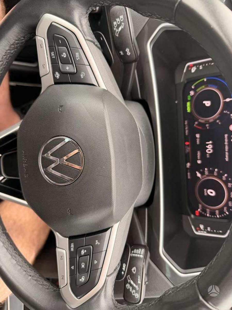 Melns Volkswagen Tiguan 2023 Kauņa, ar dzinēja tilpumu 1.40 L un nobraukumu 45 tūkst. km par 23700 €, foto 29 vietnē AUTOMOTO.COM.LV