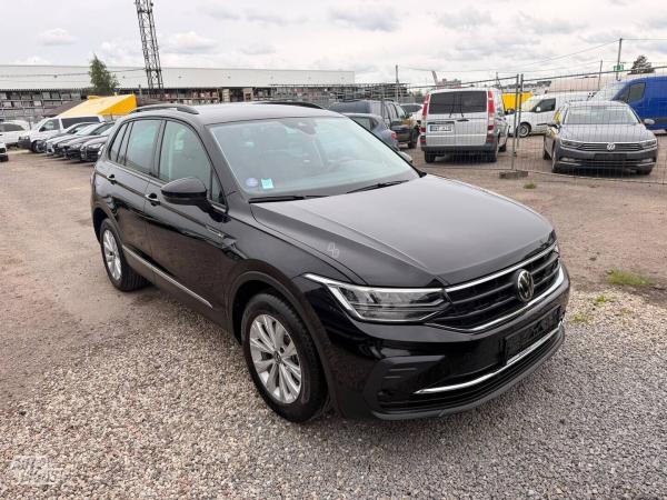 Melns Volkswagen Tiguan 2023 Kauņa, ar dzinēja tilpumu 1.40 L un nobraukumu 45 tūkst. km par 23300 €, foto 5 vietnē AUTOMOTO.COM.LV
