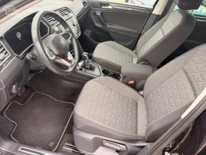 Melns Volkswagen Tiguan 2023 Kauņa, ar dzinēja tilpumu 1.40 L un nobraukumu 45 tūkst. km par 23300 €, foto 18 vietnē AUTOMOTO.COM.LV