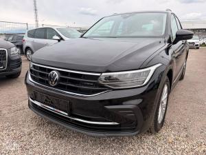 Melns Volkswagen Tiguan 2023 Kauņa, ar dzinēja tilpumu 1.40 L un nobraukumu 45 tūkst. km par 23300 €, foto 31 vietnē AUTOMOTO.COM.LV