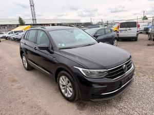 Melns Volkswagen Tiguan 2023 Kauņa, ar dzinēja tilpumu 1.40 L un nobraukumu 45 tūkst. km par 23300 €, foto 34 vietnē AUTOMOTO.COM.LV