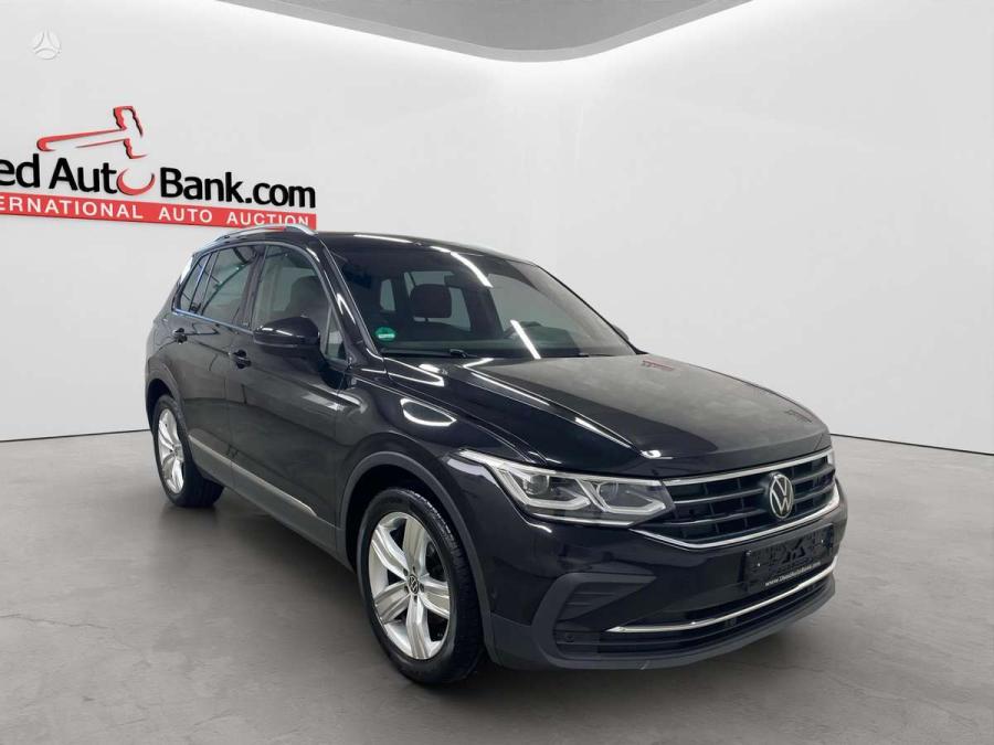 Melns Volkswagen Tiguan 2023 Viļņa, ar dzinēja tilpumu 1.97 L un nobraukumu 171 tūkst. km par 21054 €, foto 4 vietnē AUTOMOTO.COM.LV