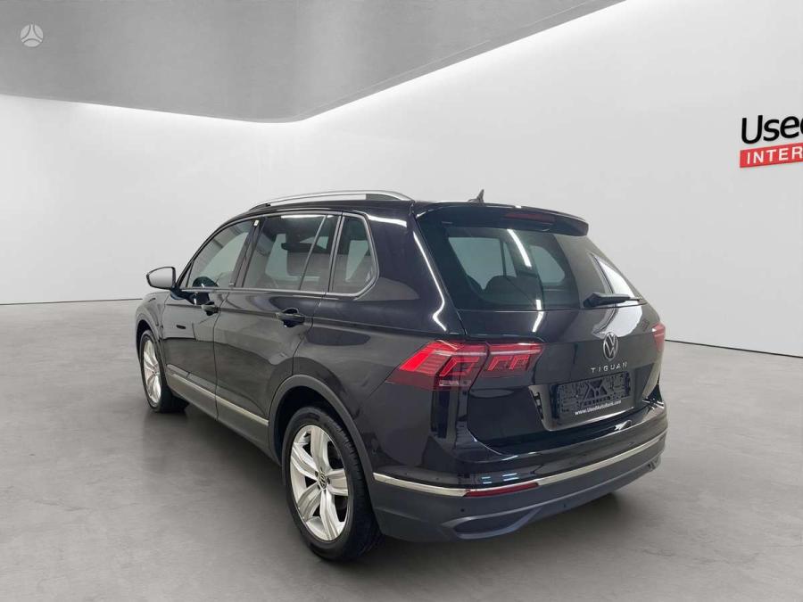 Melns Volkswagen Tiguan 2023 Viļņa, ar dzinēja tilpumu 1.97 L un nobraukumu 171 tūkst. km par 21054 €, foto 7 vietnē AUTOMOTO.COM.LV