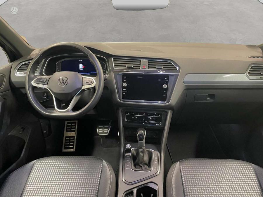 Melns Volkswagen Tiguan 2023 Viļņa, ar dzinēja tilpumu 1.97 L un nobraukumu 171 tūkst. km par 21054 €, foto 9 vietnē AUTOMOTO.COM.LV
