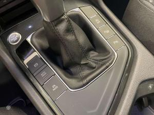 Melns Volkswagen Tiguan 2023 Viļņa, ar dzinēja tilpumu 1.97 L un nobraukumu 171 tūkst. km par 21054 €, foto 10 vietnē AUTOMOTO.COM.LV