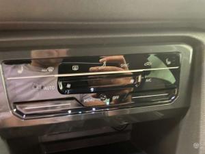 Melns Volkswagen Tiguan 2023 Viļņa, ar dzinēja tilpumu 1.97 L un nobraukumu 171 tūkst. km par 21054 €, foto 16 vietnē AUTOMOTO.COM.LV