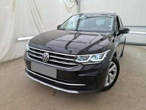 Melns Volkswagen Tiguan 2023 Viļņa, ar dzinēja tilpumu 1.50 L un nobraukumu 55 tūkst. km par 30855 €, foto  vietnē AUTOMOTO.COM.LV