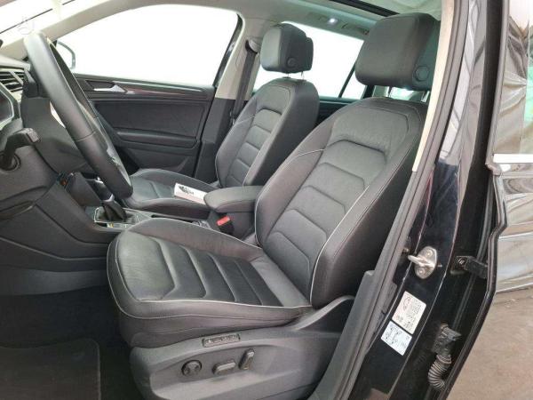 Melns Volkswagen Tiguan 2023 Viļņa, ar dzinēja tilpumu 1.50 L un nobraukumu 55 tūkst. km par 30855 €, foto 7 vietnē AUTOMOTO.COM.LV