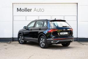 Black Volkswagen Tiguan 2023 in Riga, with an engine capacity of 1.40 L and mileage of 133 thousand km for 23450 €, photo 5 on AUTOMOTO.COM.LV